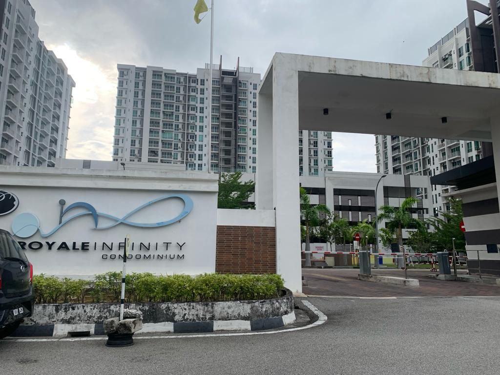 Royale Infinity Single Room – RMB SDN BHD